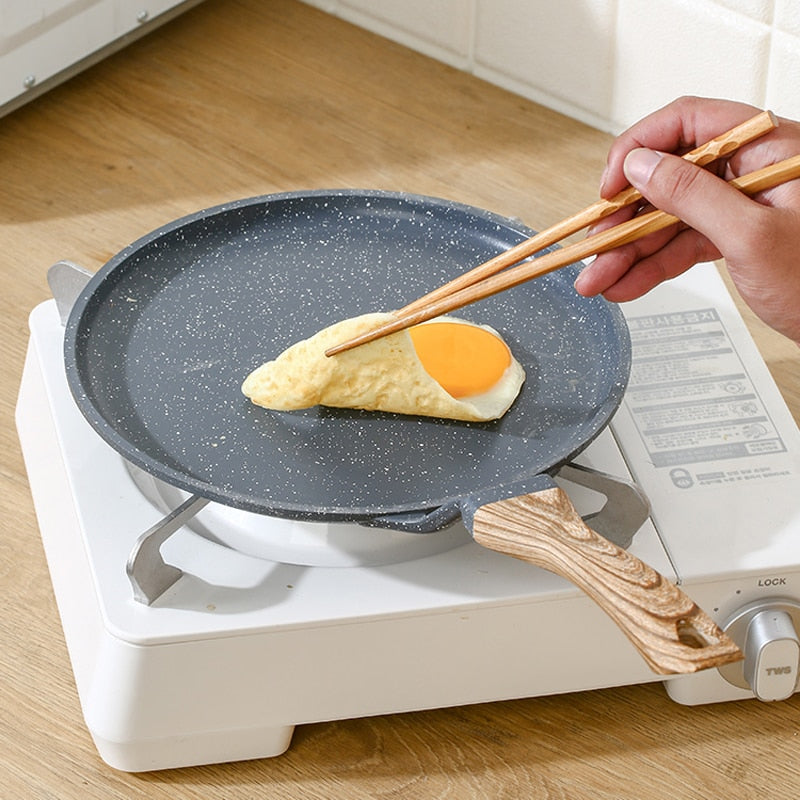 Medical Stone Frying Pan Non-stick Cast Iron Pancake Pan Omelet Pot ...